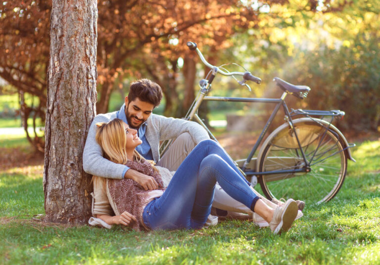 50 Daytime Date Ideas That Are All Sorts of Romantic