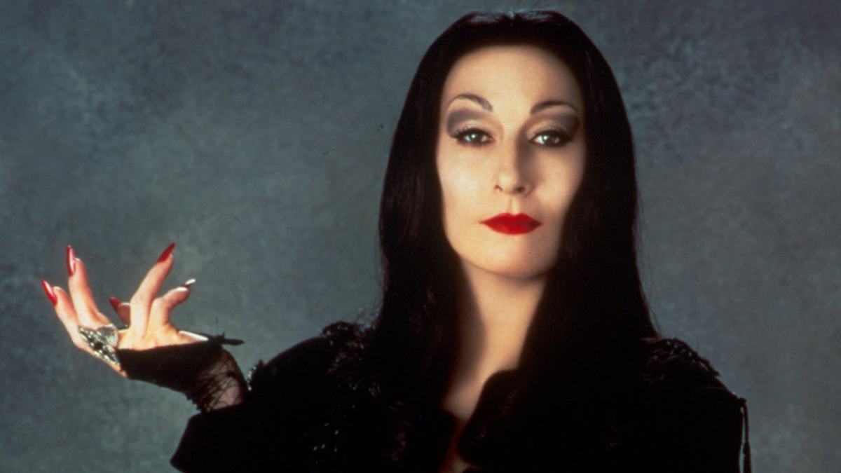 17 Morticia Addams quotes all goth girls should live by