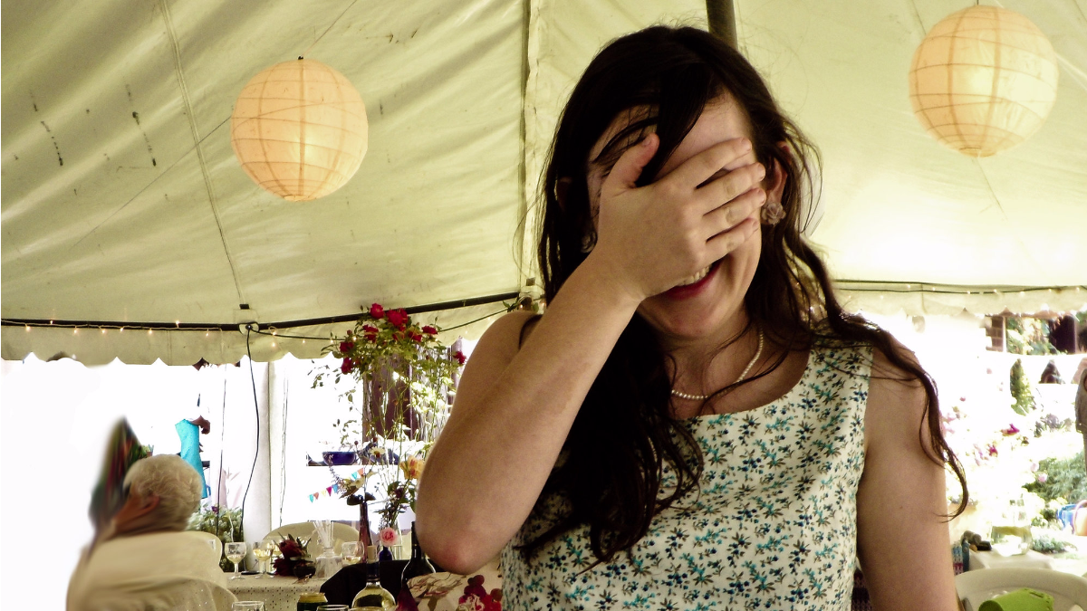 15 huge red flags on his Tinder profile