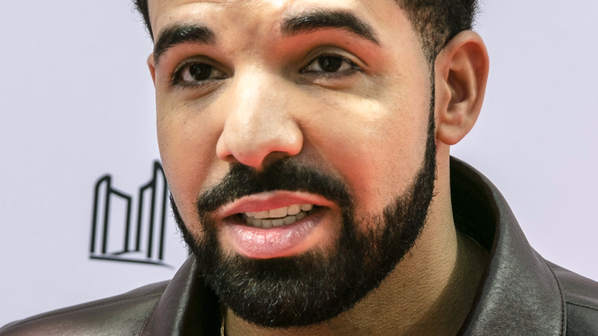 Why we need to stop calling Drake the champion of body positivity
