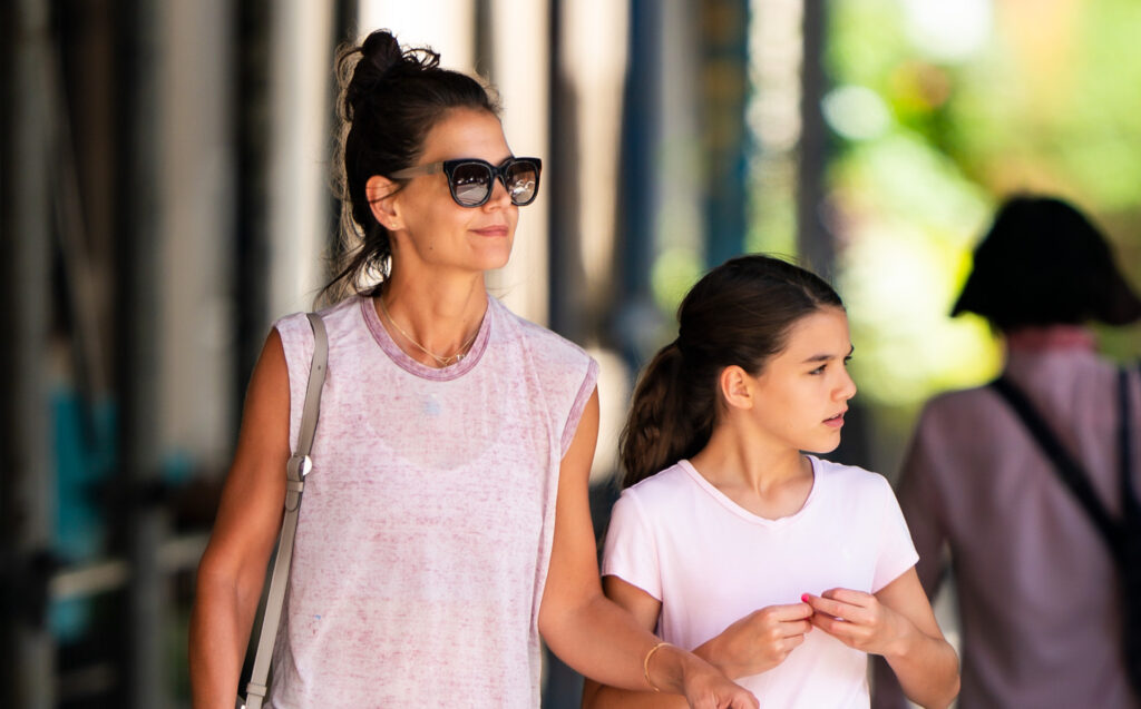 See 18-Year-Old Suri Cruise All Grown Up at Her High School Prom