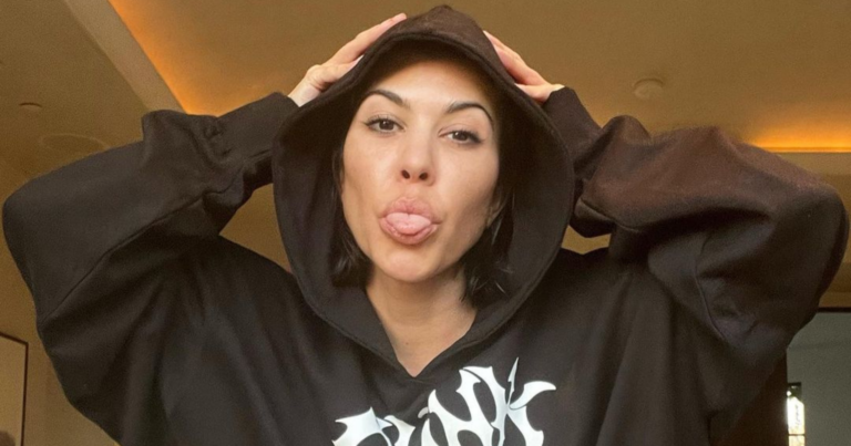 Kourtney Kardashian Criticized Over Tween Daughter's 'Inappropriate ...