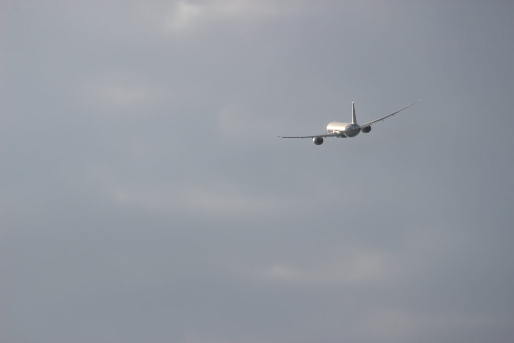Terrifying Footage Shows Plane With 62 Passengers On Board Falling From ...
