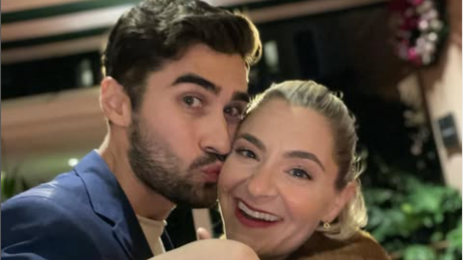 Gay Man & Straight Woman Together 7 Years Defy All Expectations