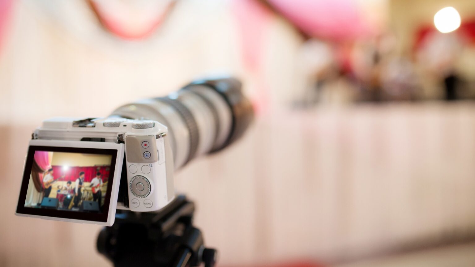 Bride Tries To Shame Wedding Photographer & It Totally Backfires