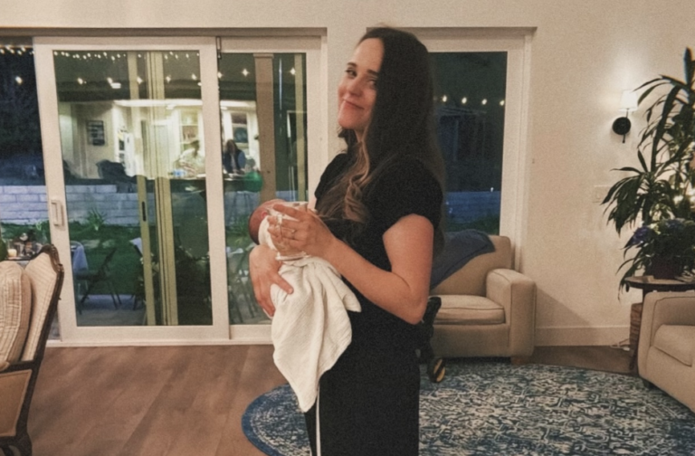 Jinger Duggar Brings New Baby Home to Arkansas To Meet the Whole Duggar ...