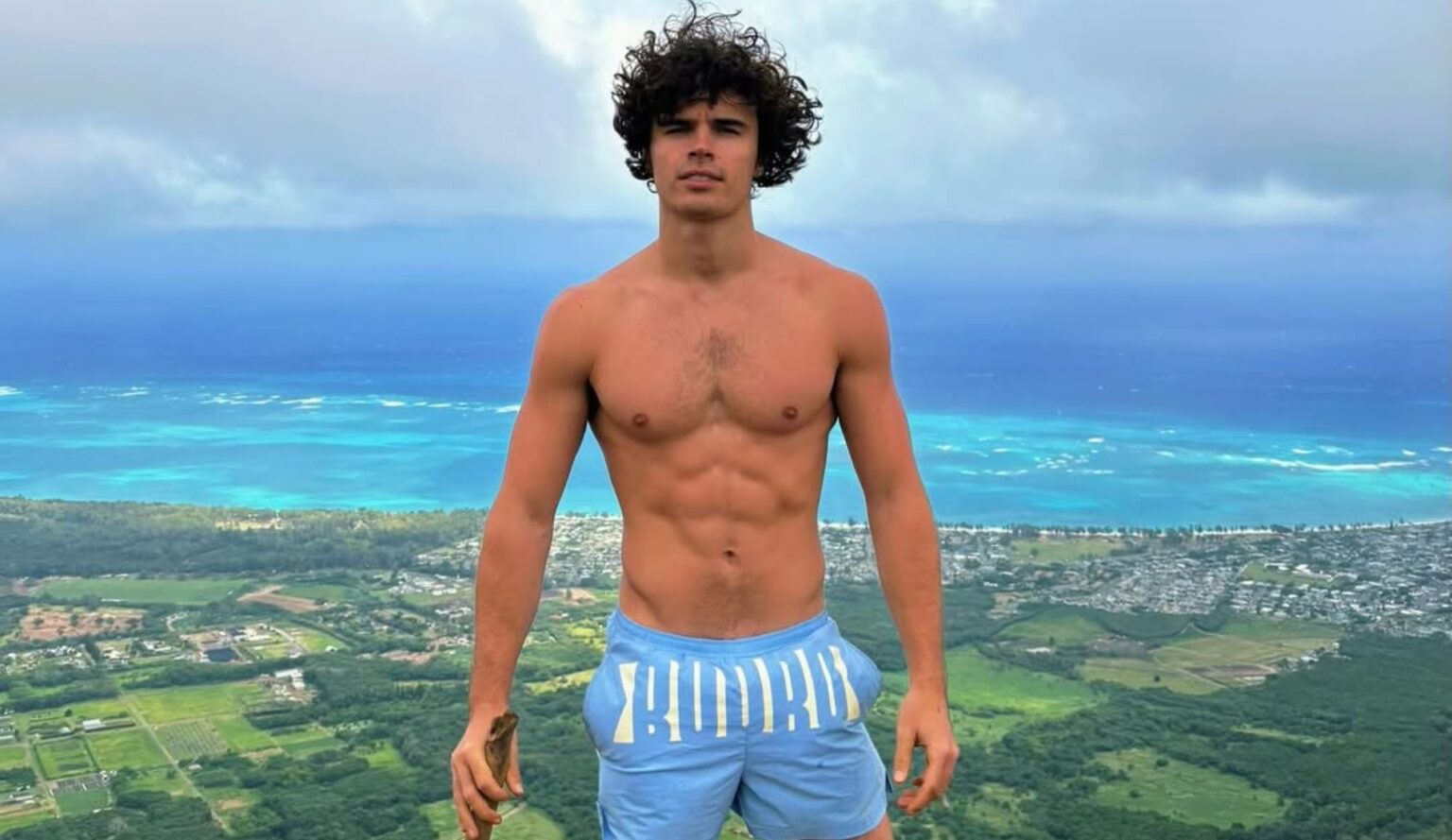 Huda's 'Mommy' Reveal on 'Love Island' Has Fans Laughing