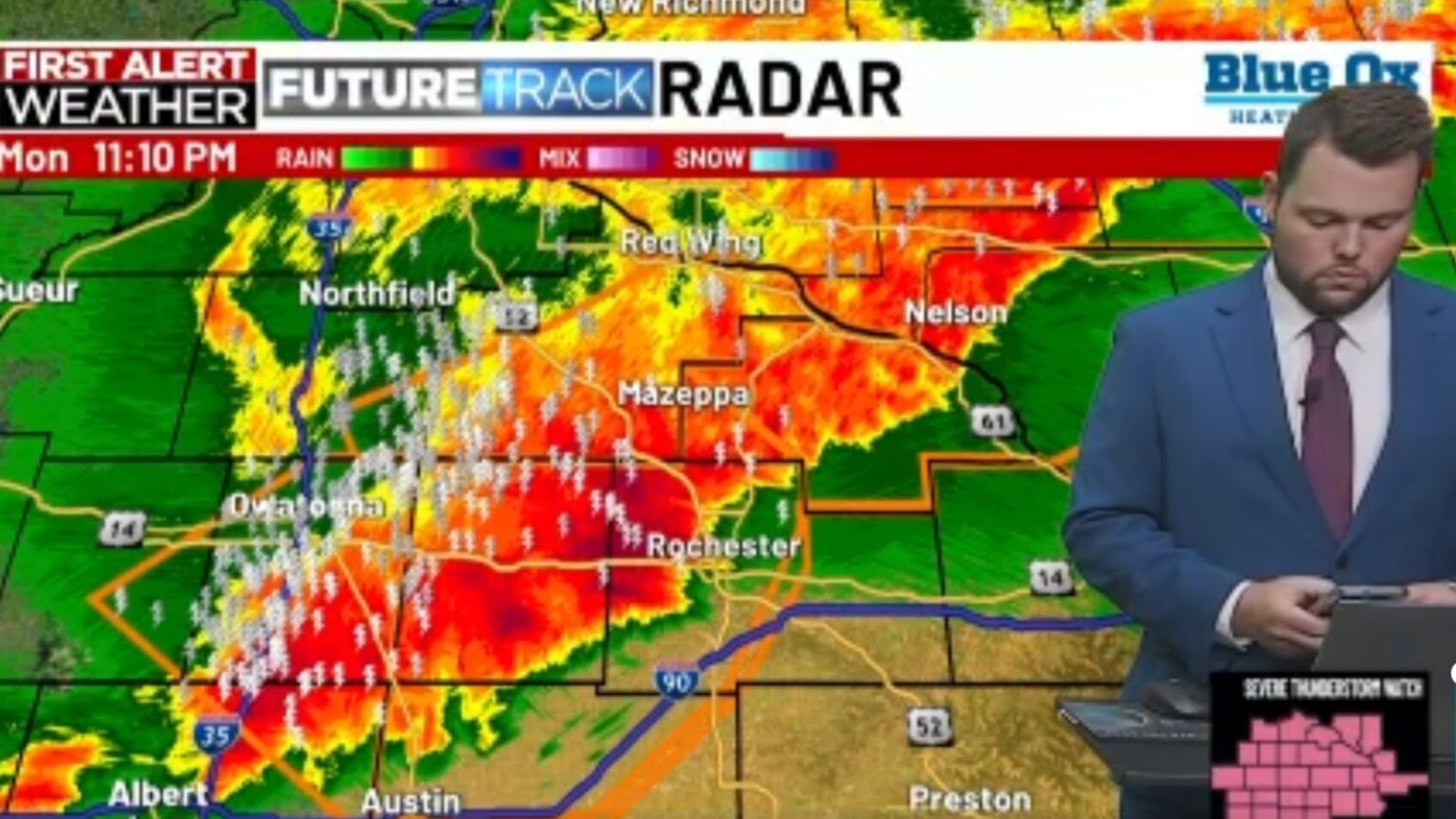 Meteorologist Dad Claps Back at 'Unprofessional' Comment