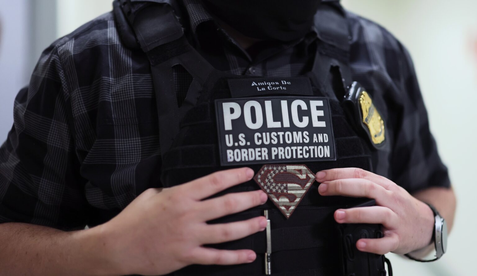 An Alleged Secret ICE Questionnaire Has a High Schooler Shook