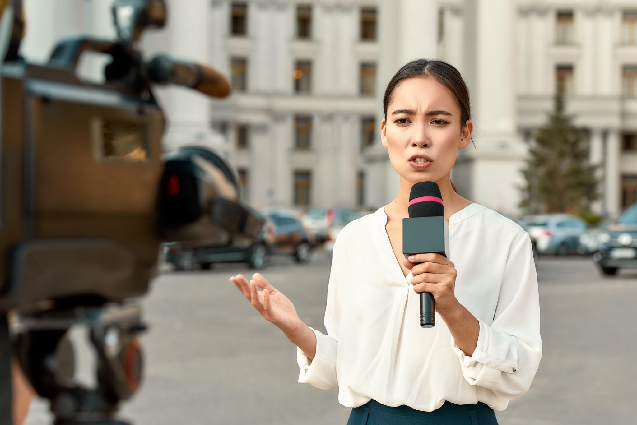 A Reporter Was Doing Her Job Until a Swarm of Obnoxious Teen Boys ...