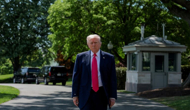 Did Trump Have a 'Full Diaper' Outside Air Force One?