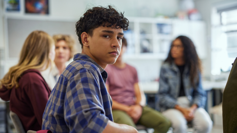 When Your Child Has Friends But No Close Friend Group: What Parents Can Do